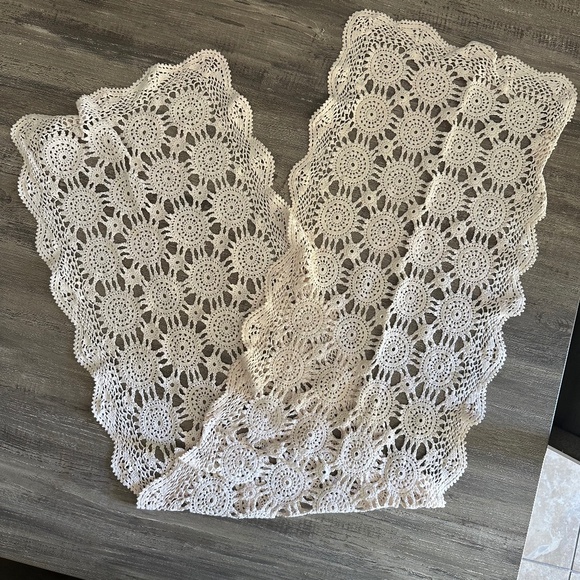 Accents | Vintage Crochet Doily Runner | Poshmark